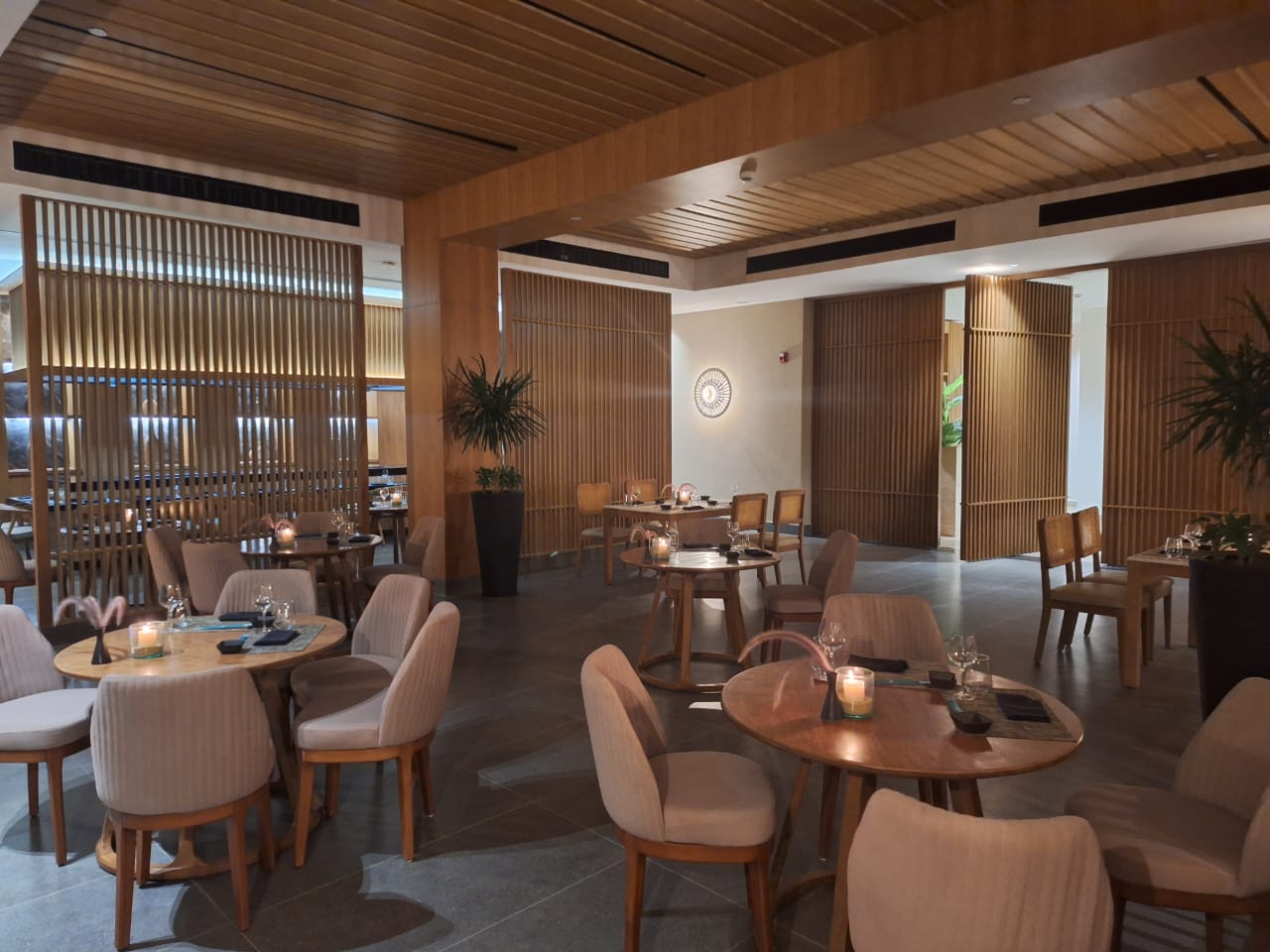 Marsa Mares Restaurants